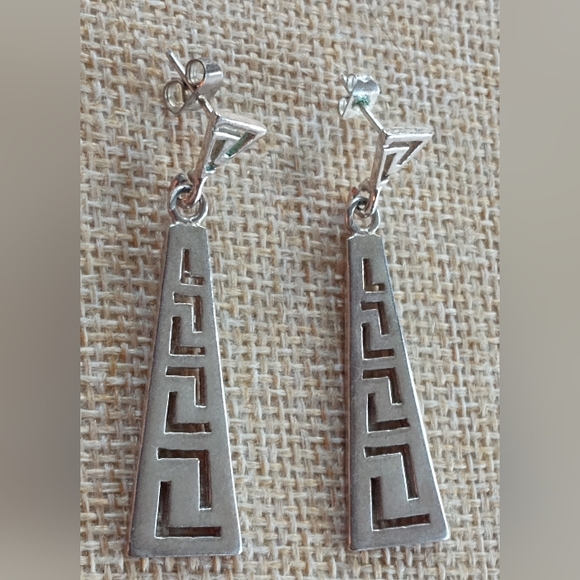 unbranded | Jewelry | Vintage Silver 925 Open Maze Cutout Dangle ...